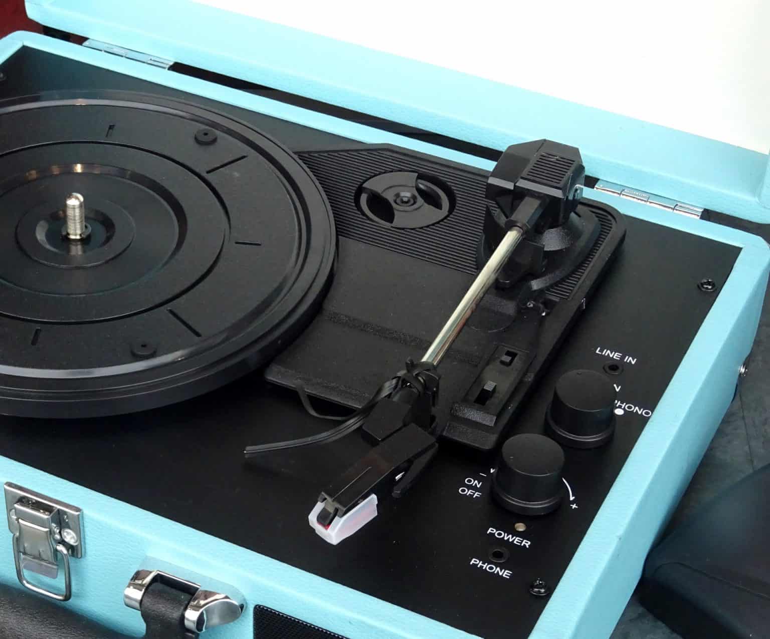 The 7 Best Portable Record Players / Turntables for 2024 (The Complete ...