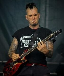 Pantera Lead Singer Phil Anselmo Details His Troubles With Addiction ...