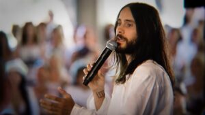 The Strange Godlike Image of Jared Leto at His Island Gatherings ...